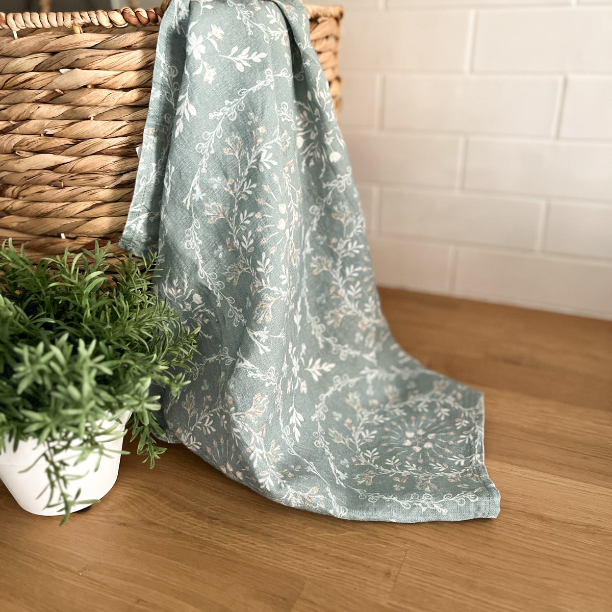 Wreath of Hope Linen Tea Towel – Trisha Patel